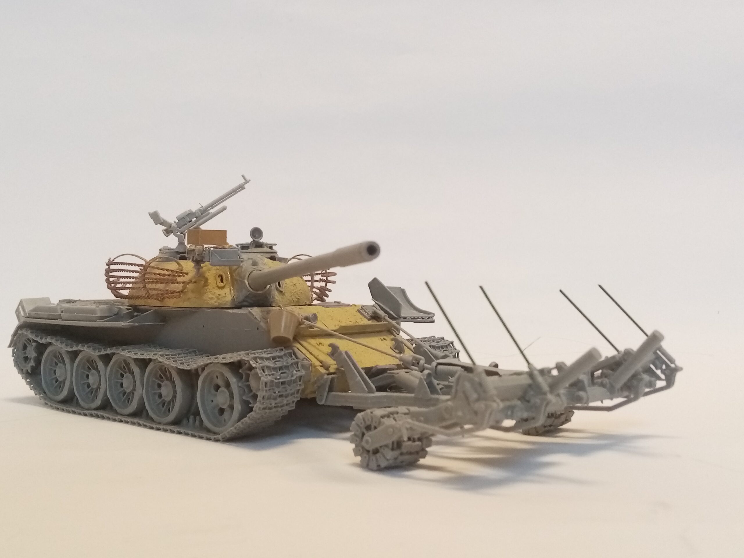 WIP Syrian T-55 + kmt-9 1:35 - floh models