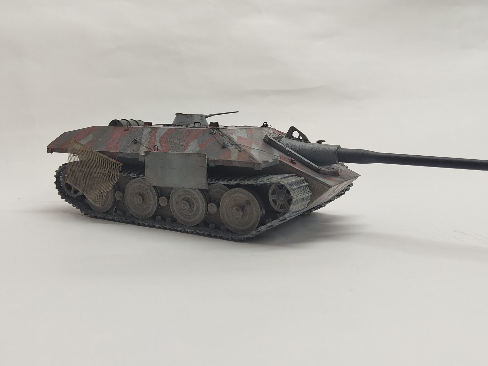 “When does it end?” E60 Kanonen Jagdpanzer 1:35 - floh models