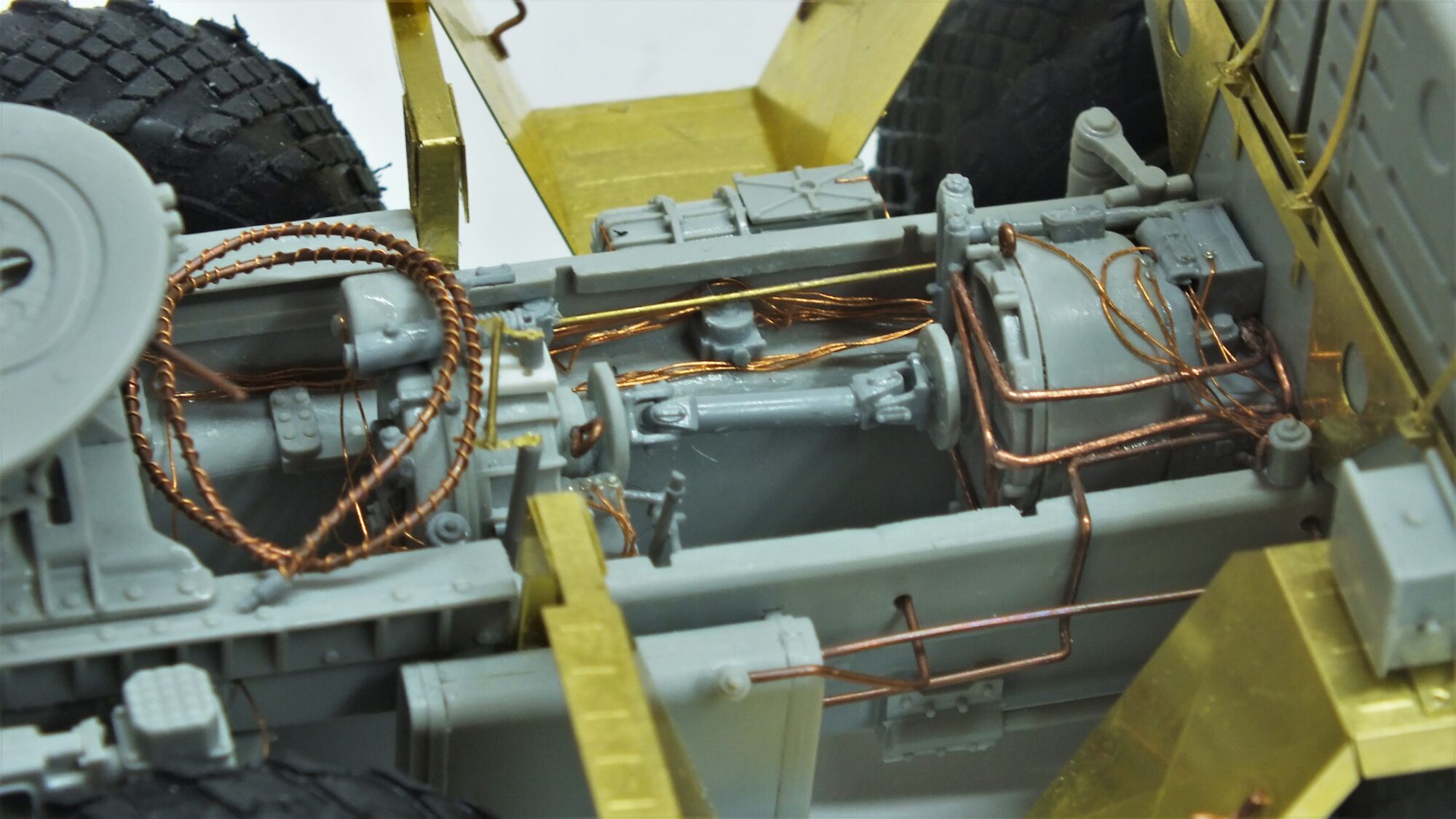 Construction of the MAZ-537 g late “The old bear” - floh models